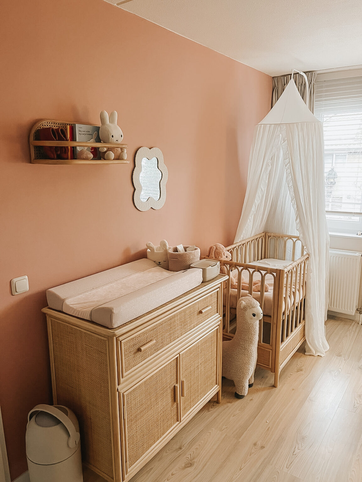 Rotan Wandplank Open Webbing – Boho Rainbow - Rotan voor baby & kids